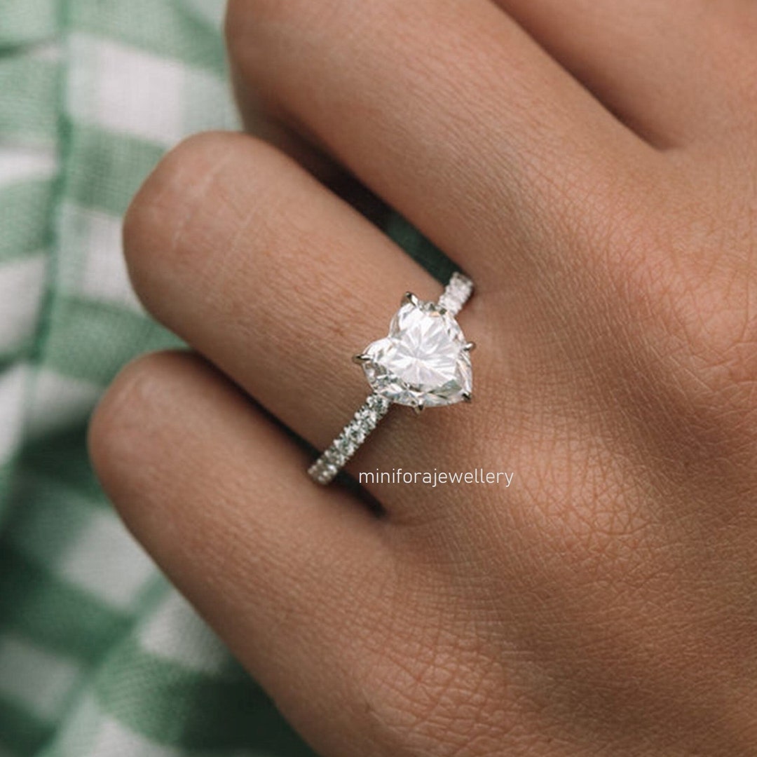 Heart Shaped Solitaire Diamond Engagement Ring for Women, Pave Wedding ...