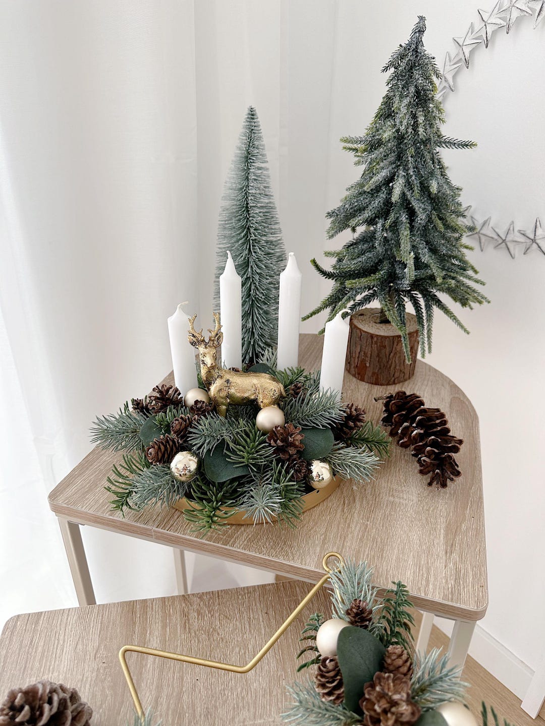 Beautiful Small Advent Wreath in Gold Round With Candles and Reindeer ...