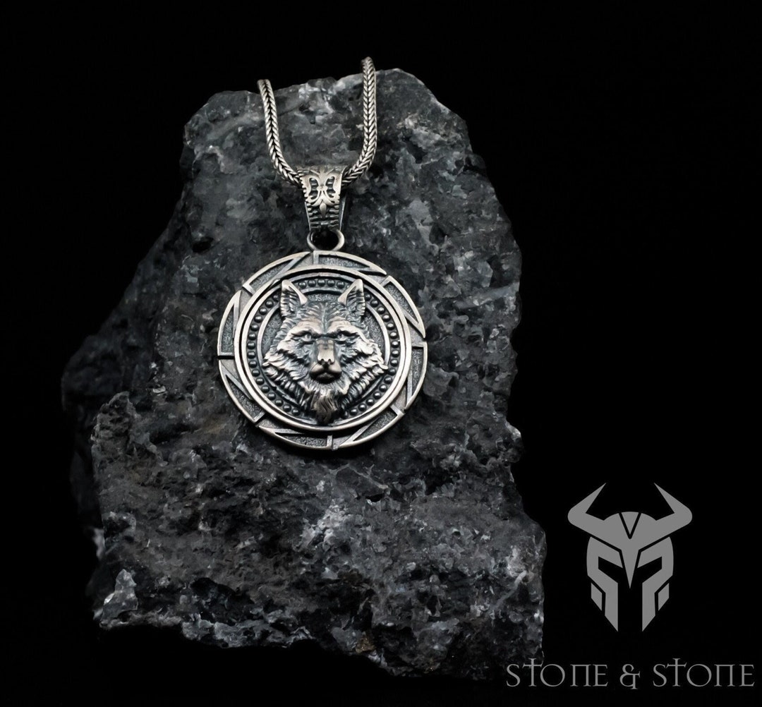 Silver Wolf Medallion Necklace for Men, Wild Animal Pendant, Gift for ...