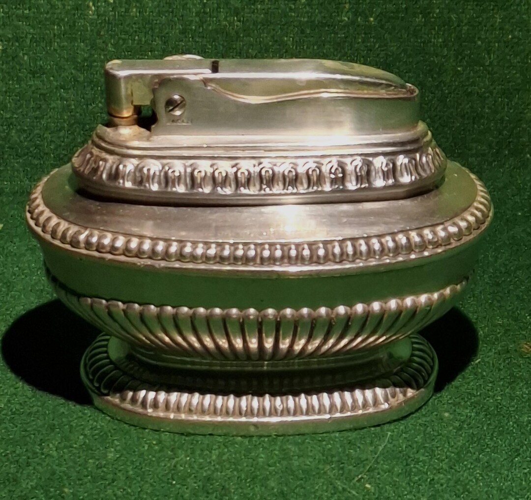 Vintage 1950s RONSON Queen Anne Silver Plated Table/desk Petrol Lighter ...