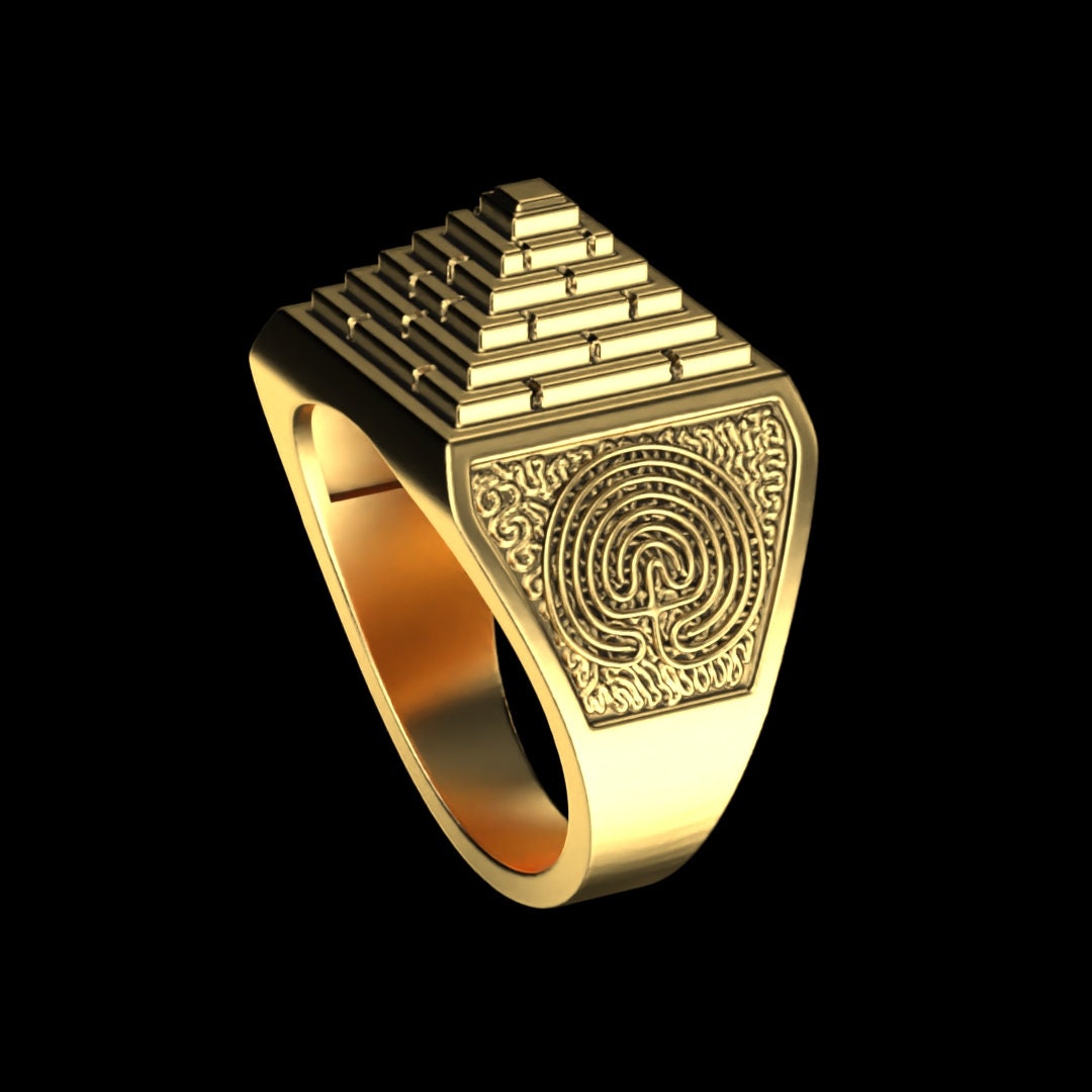 Pharaoh's Pyramid Ring, Egyptian Icon Labyrinth Embossed Ring, Stylish ...