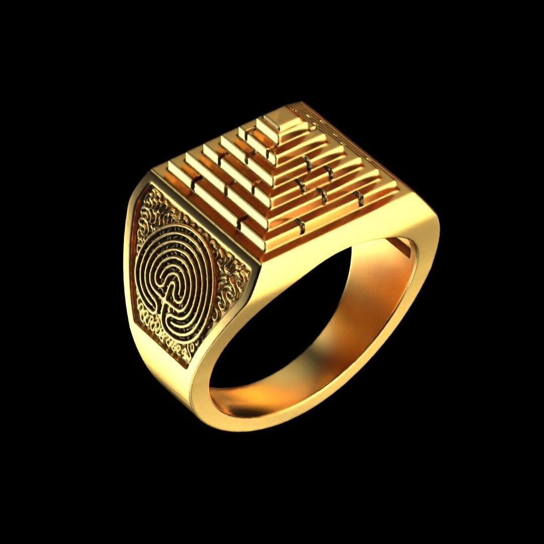 Pharaoh's Pyramid Ring, Egyptian Icon Labyrinth Embossed Ring, Stylish ...