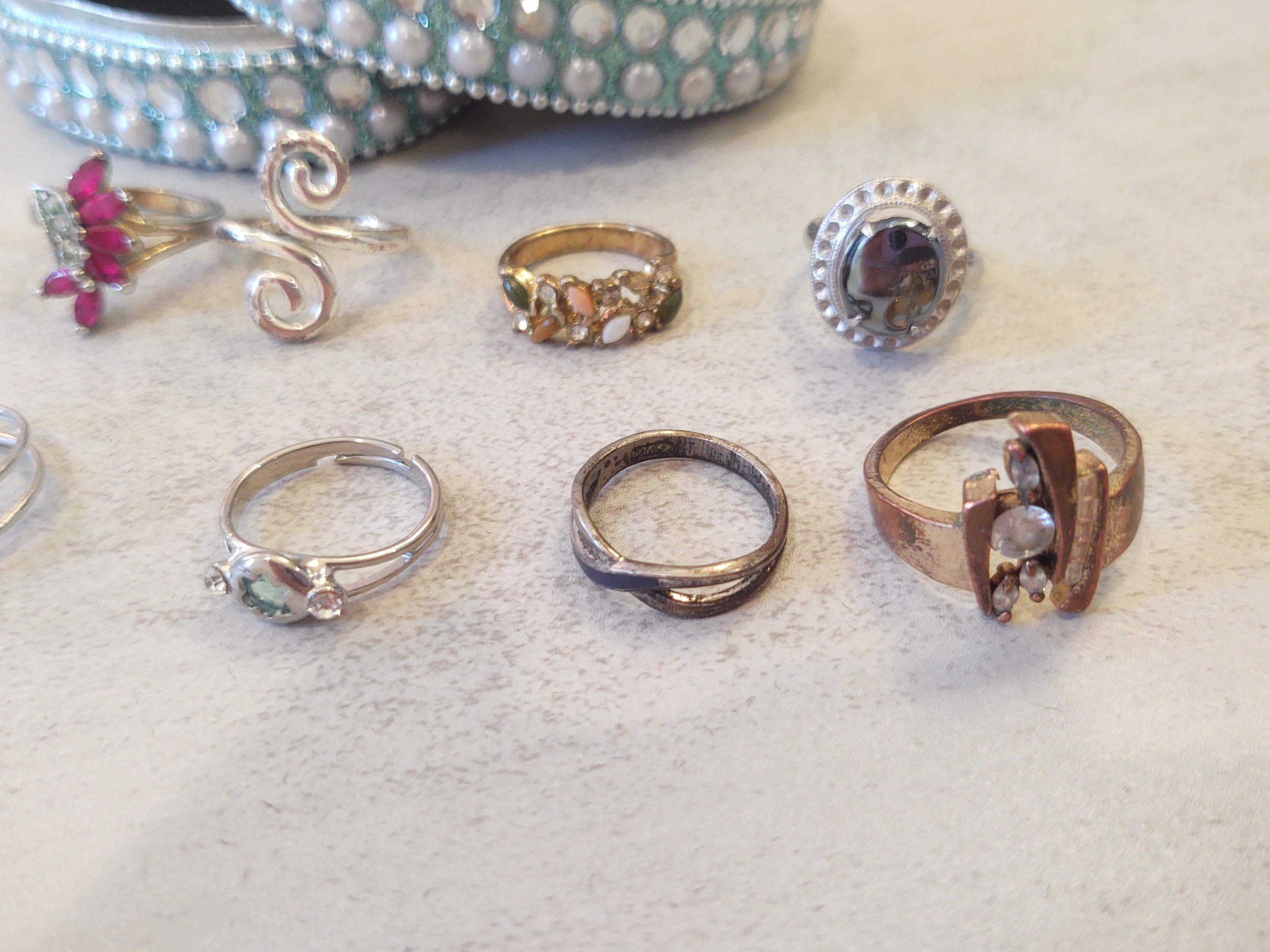 10 Pc Craft Rings & Trinket Box Fashion Rings Vintage to Now Tarnished ...