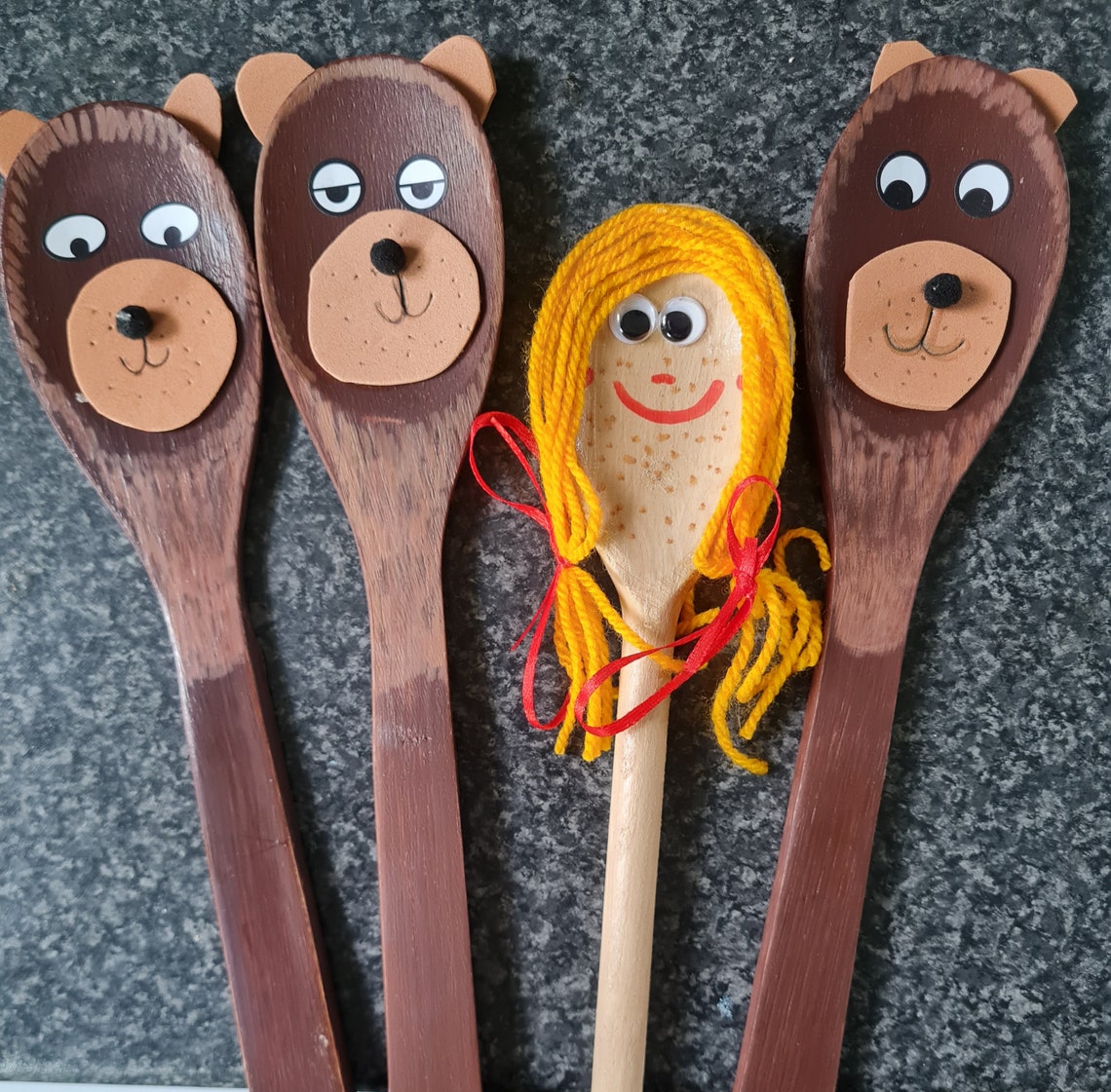 Goldilocks and the Three Bears Wooden Story Spoon.© - Etsy
