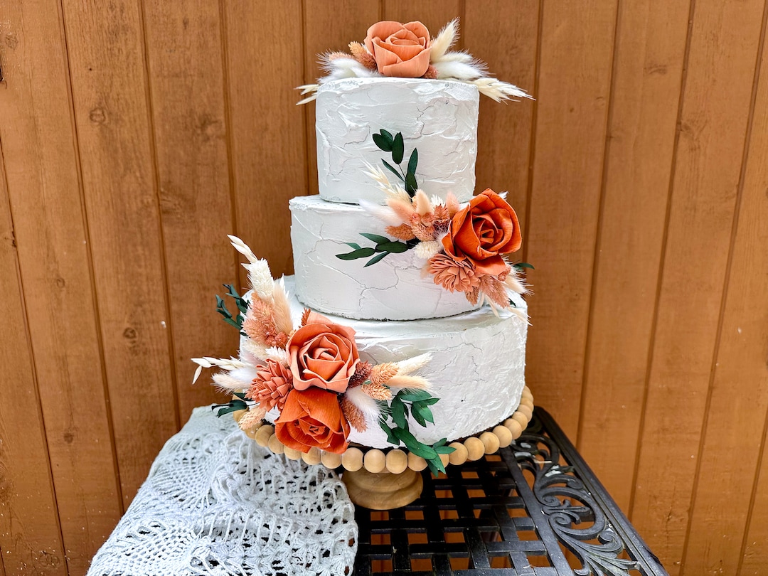 Light Terracotta, Desert Rose and Dark Green Boho Dried Flower Cake ...