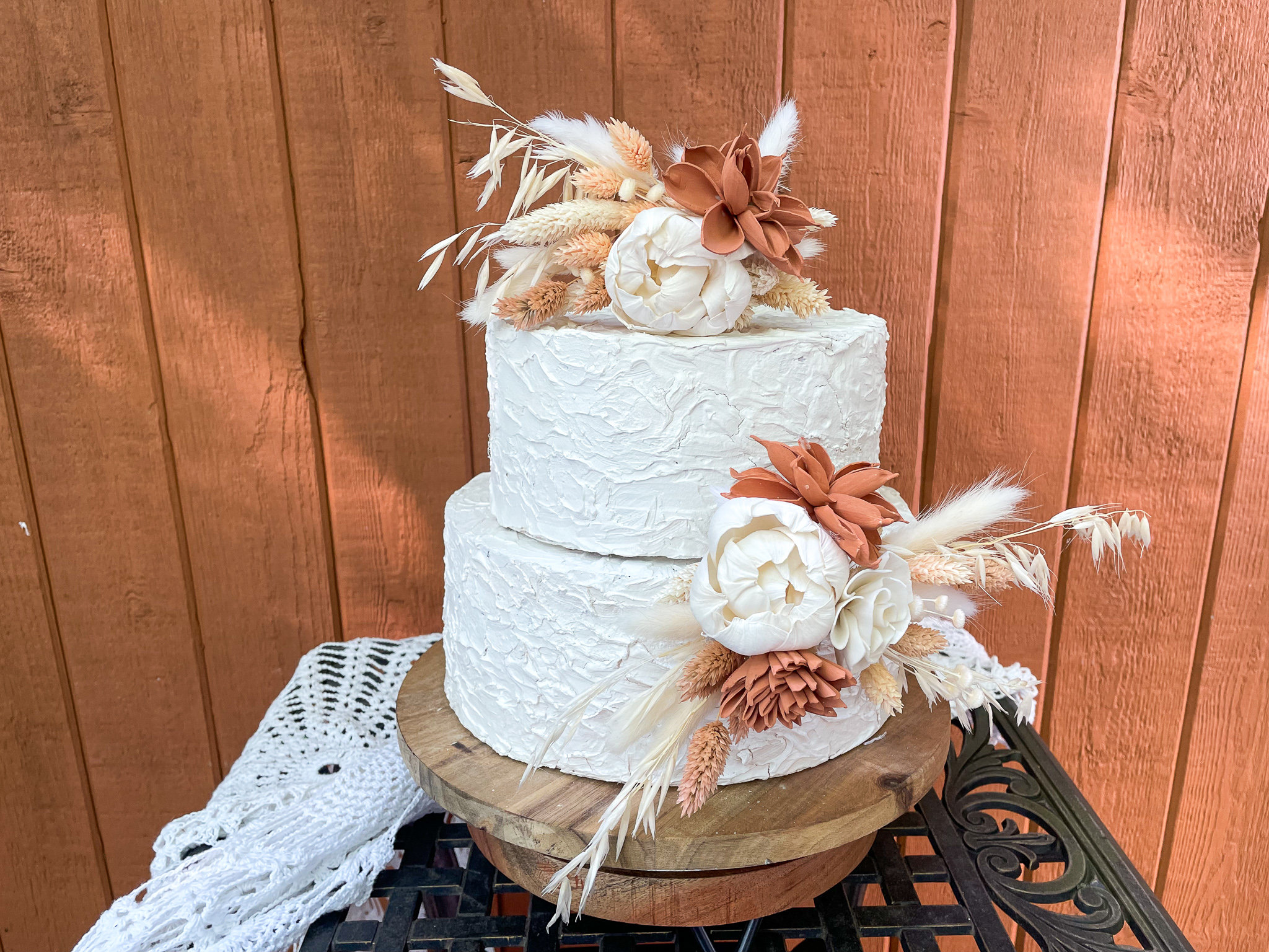 Two tier boho wedding cake 60 photos - Vianawedding.com
