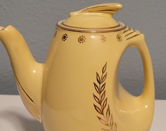 Vintage Hall Sundial 6 Cup 0779 yellow and Gold Designbeautiful Made in ...