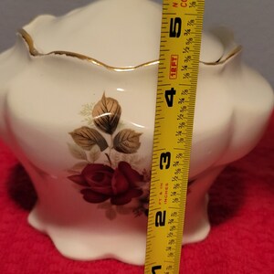 Vintage Red and White Roses Large Covered Dish - Etsy