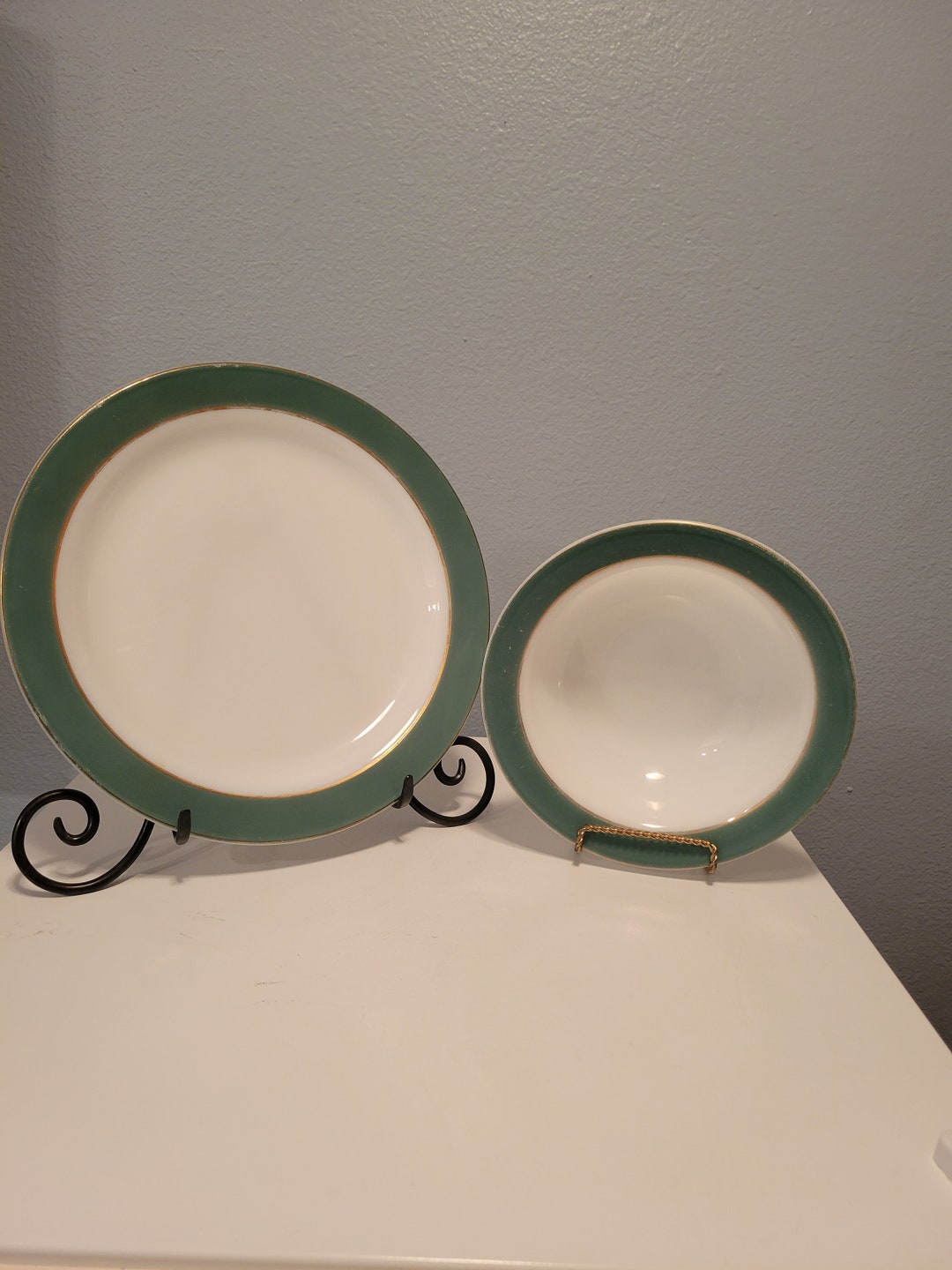 Pyrex Mid Century Regency Green Band With Gold Detail Plate and Bowl - Etsy