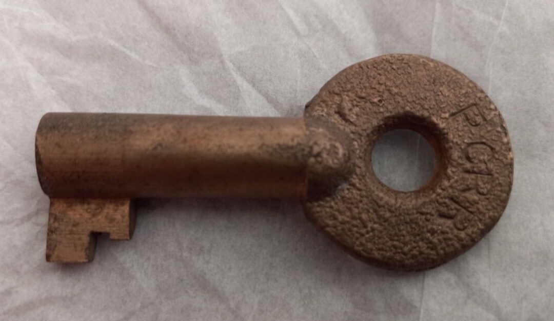 PCRR Brass Hollow Barrel Railroad Key ~ Free S/H #1A - Etsy