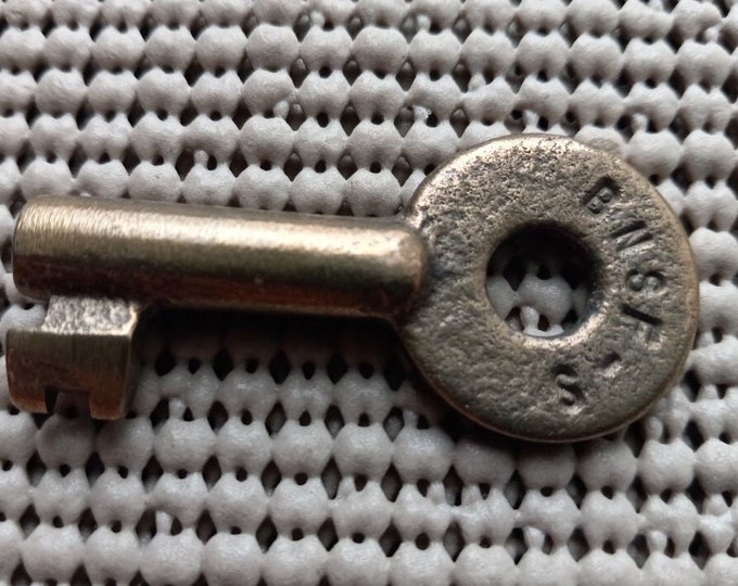 BNSF Brass Hollow Barrel Railroad Key ~ Free S/H - Etsy