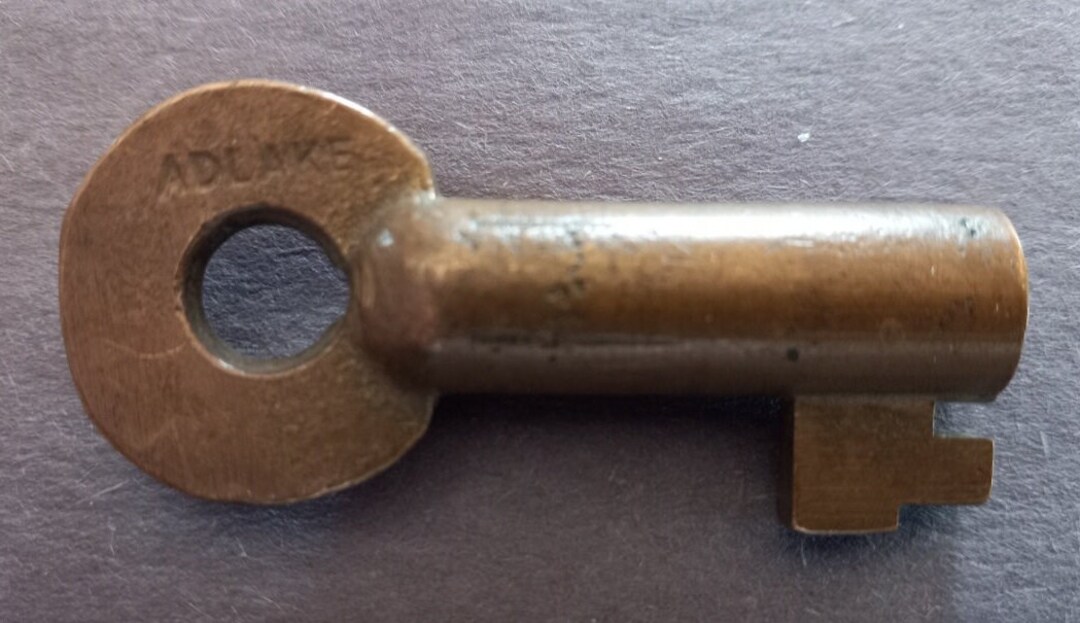 ADLAKE CRI Brass Hollow Barrel Railroad Switch Key Free S/H GP - Etsy