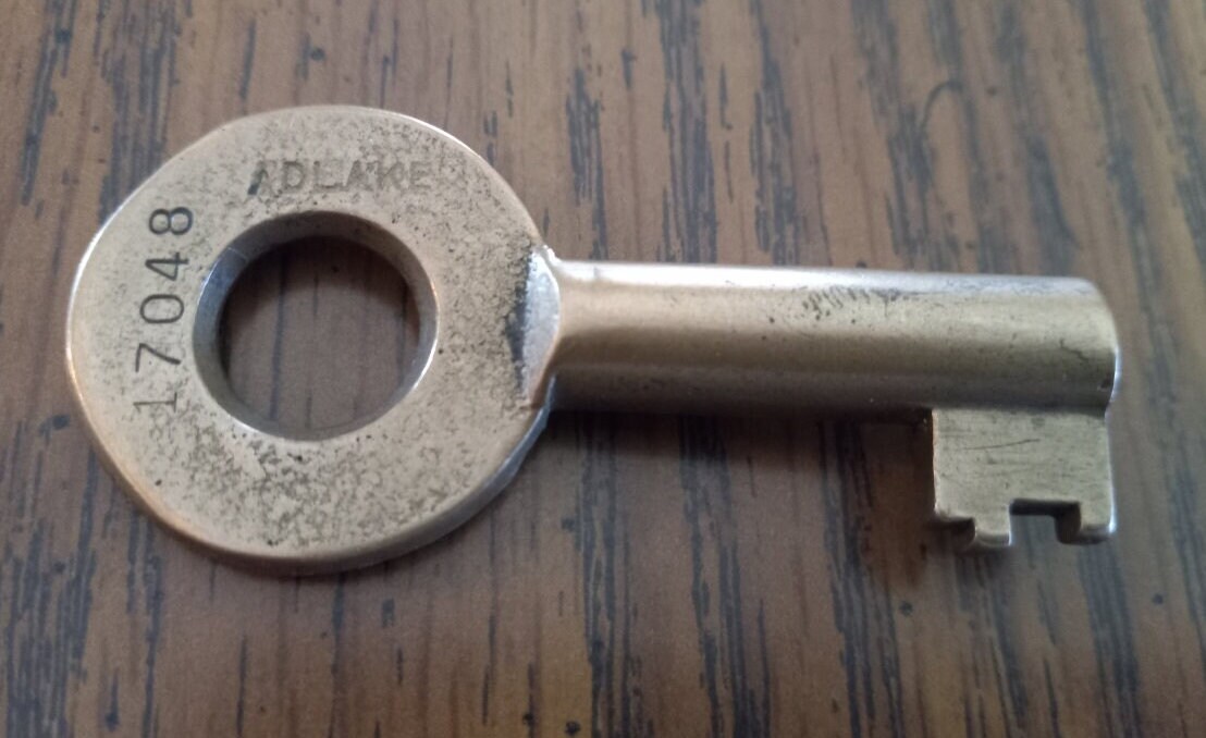 IHB Brass Hollow Barrel Railroad Switch Key #445A - Etsy