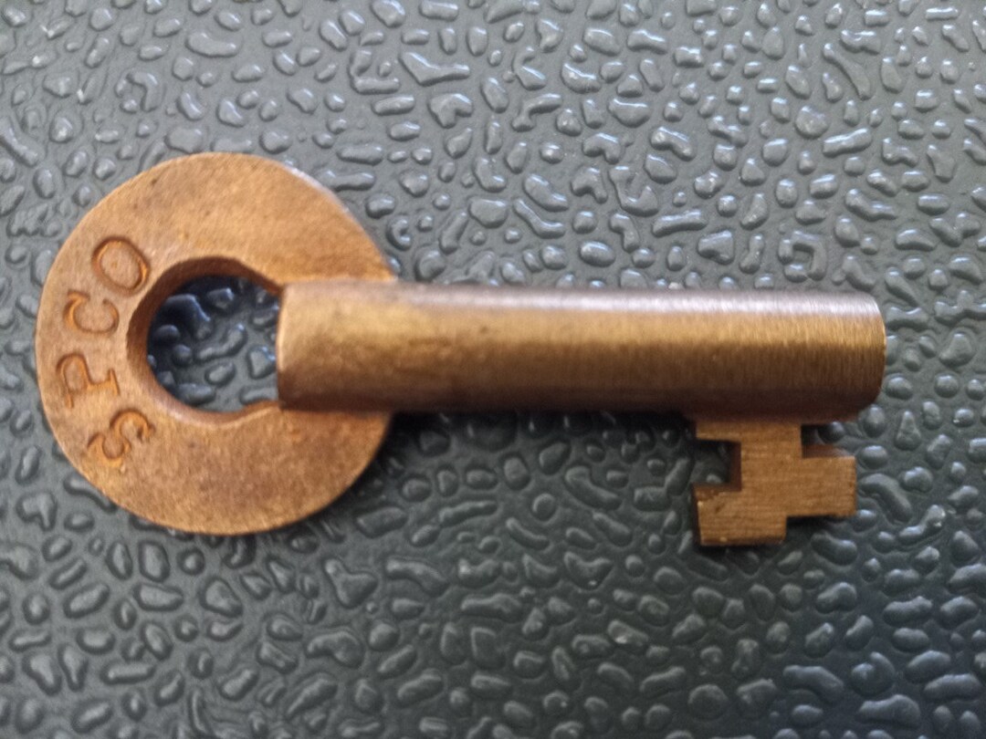 SPCO Slaymaker Brass Hollow Barrel Railroad Key Free S/H 10 - Etsy