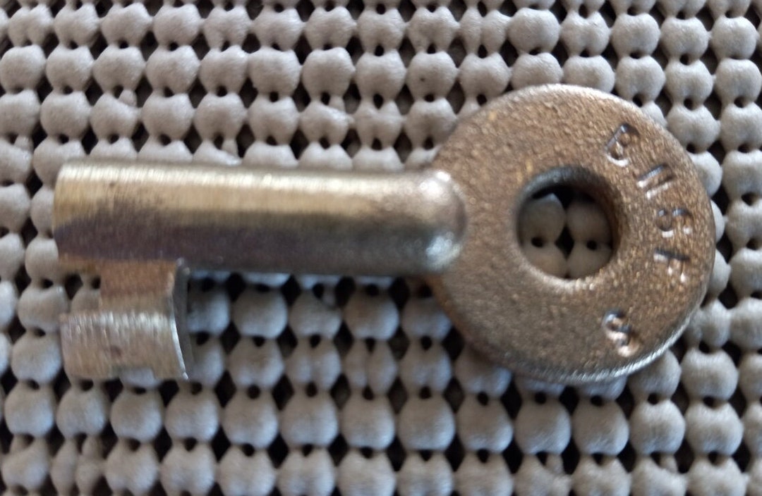 BNSF Brass Hollow Barrel Railroad Key - Etsy