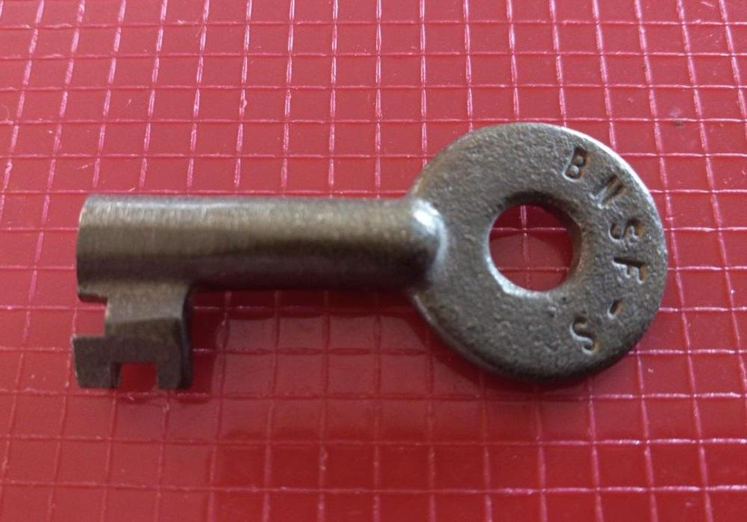 BNSF-S Brass Hollow Barrel Railroad Key ~ Free S/H W177 - Etsy