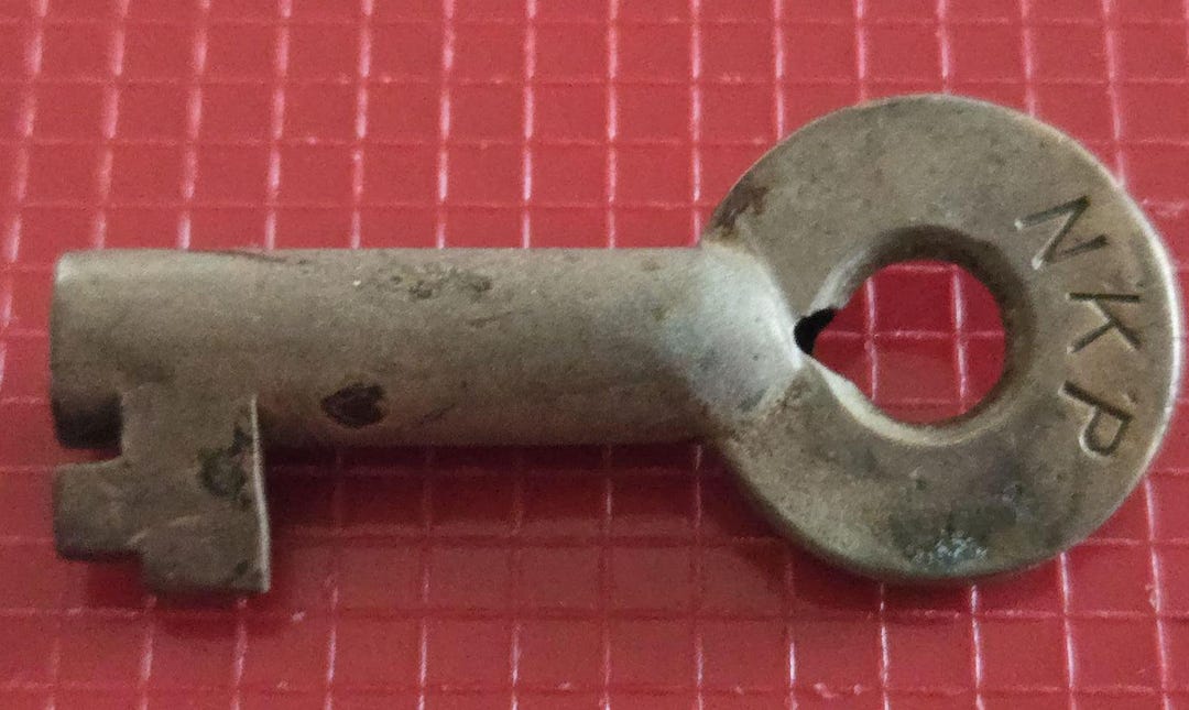 NKP Brass Hollow Barrel Railroad Key ~ Free S/H #SNR - Etsy