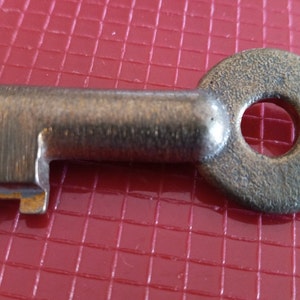 CR Brass Hollow Barrel Railroad Key Free S/H LU - Etsy