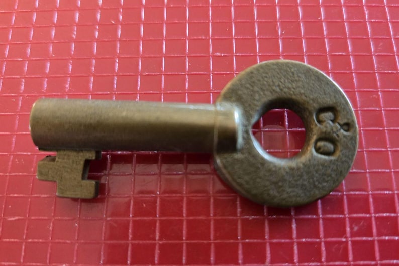 C & O Brass Hollow Barrel Railroad Key ~ Free S/H #DC583 - Etsy