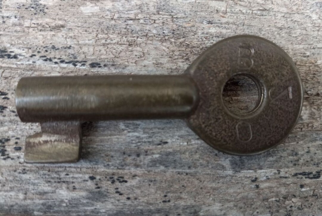 B & 0 Brass Hollow Barrel Railroad Key ~ Free S/H #2219 - Etsy
