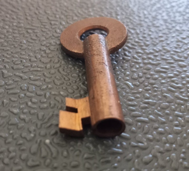 RT RY Brass Hollow Barrel Railroad Key ~ Free S/H #10 - Etsy