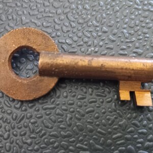 RT RY Brass Hollow Barrel Railroad Key ~ Free S/H #10 - Etsy