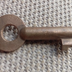 PMLTD Brass Hollow Barrel Railroad Key ~ Free S/H #16 - Etsy