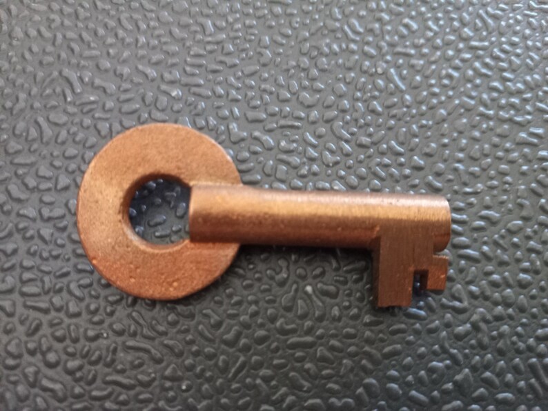 MP Brass Hollow Barrel Railroad Key ~ Free S/H #10 - Etsy