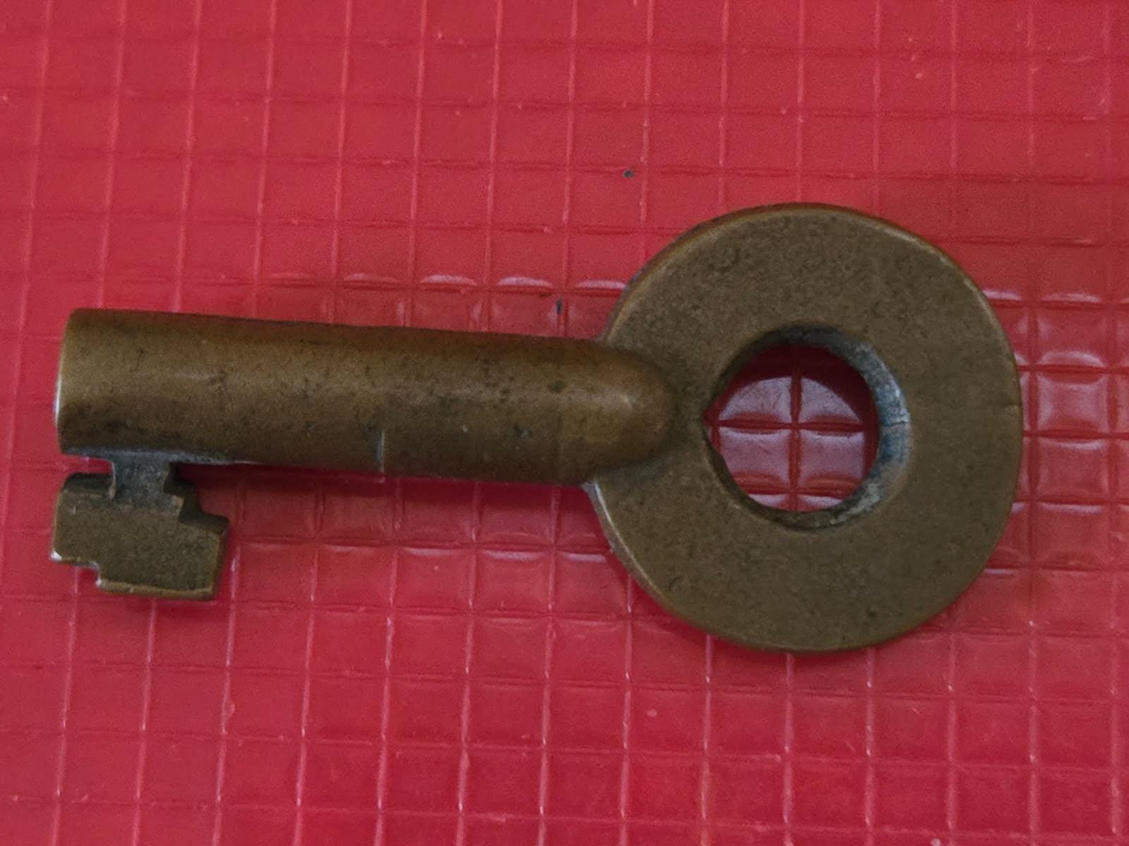 26788 Brass Hollow Barrel Railroad Key ~ Free S/H #GA472 - Etsy