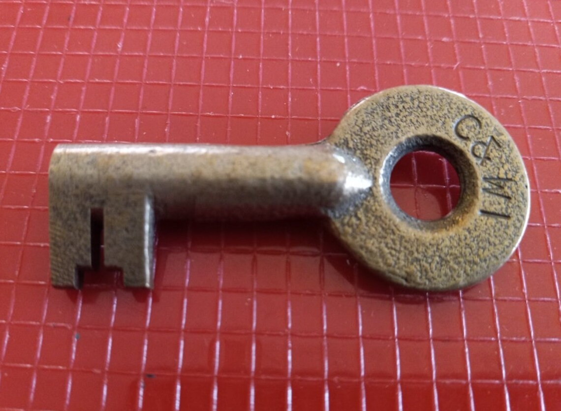 C&WI Brass Hollow Barrel Railroad Key Free S/H K - Etsy