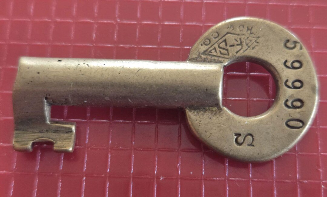 B & O RR CO Brass Hollow Barrel Railroad Key ~ Free S/H #HERE - Etsy