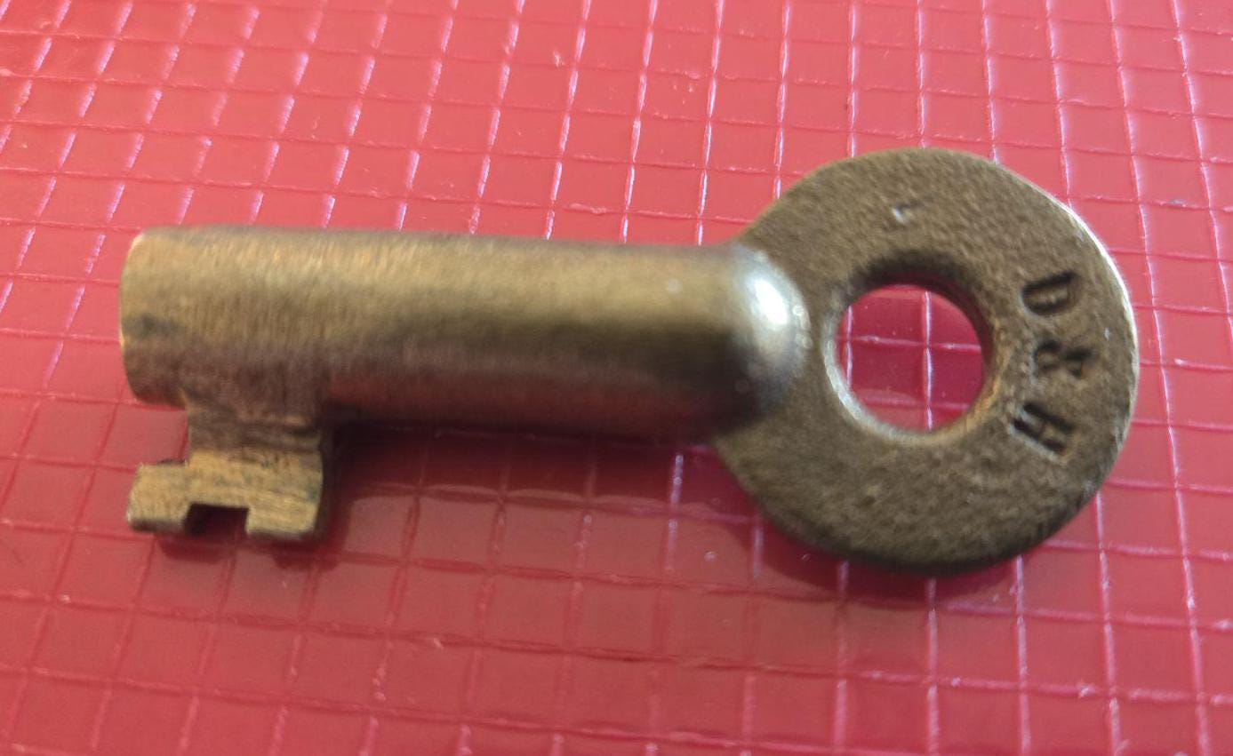 D&H Brass Hollow Barrel Railroad Key ~ Free S/H #LU - Etsy
