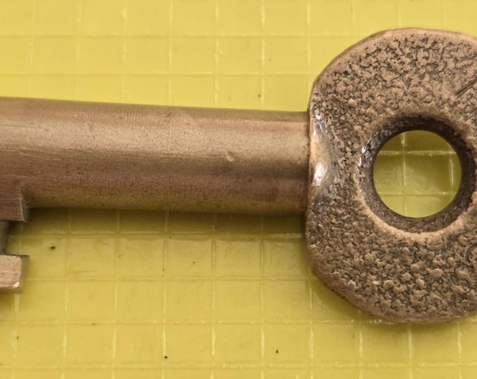 MO PAC Brass Hollow Barrel Railroad Key ~ Free S/H #OUR - Etsy