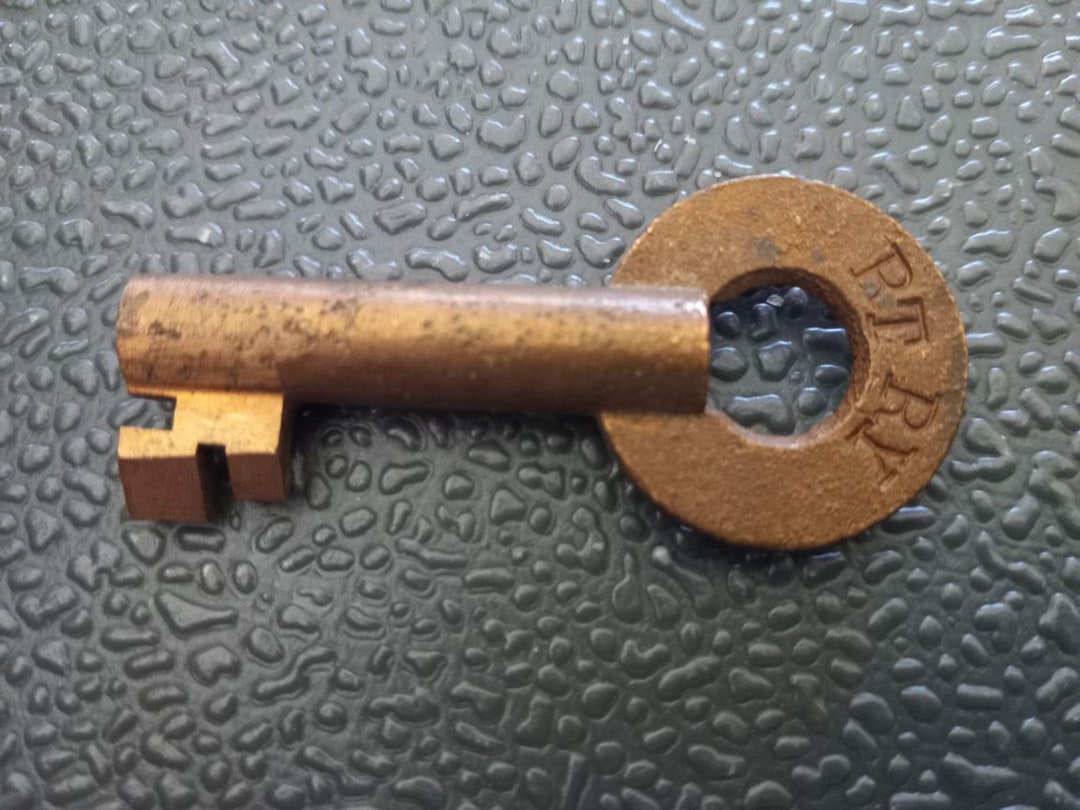RT RY Brass Hollow Barrel Railroad Key ~ Free S/H #10 - Etsy