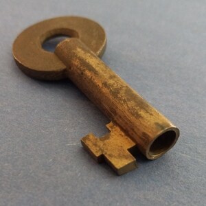 CNID Brass Hollow Barrel Railroad Key ~ Free S/H #68 - Etsy