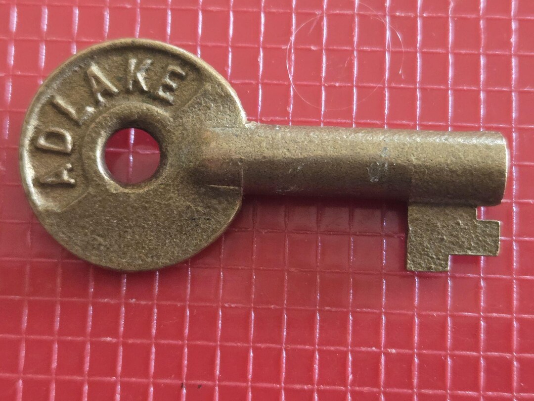 ADLAKE C&NW Brass Hollow Barrel Railroad Key ~ Free S/H #FAV76 #2 - Etsy
