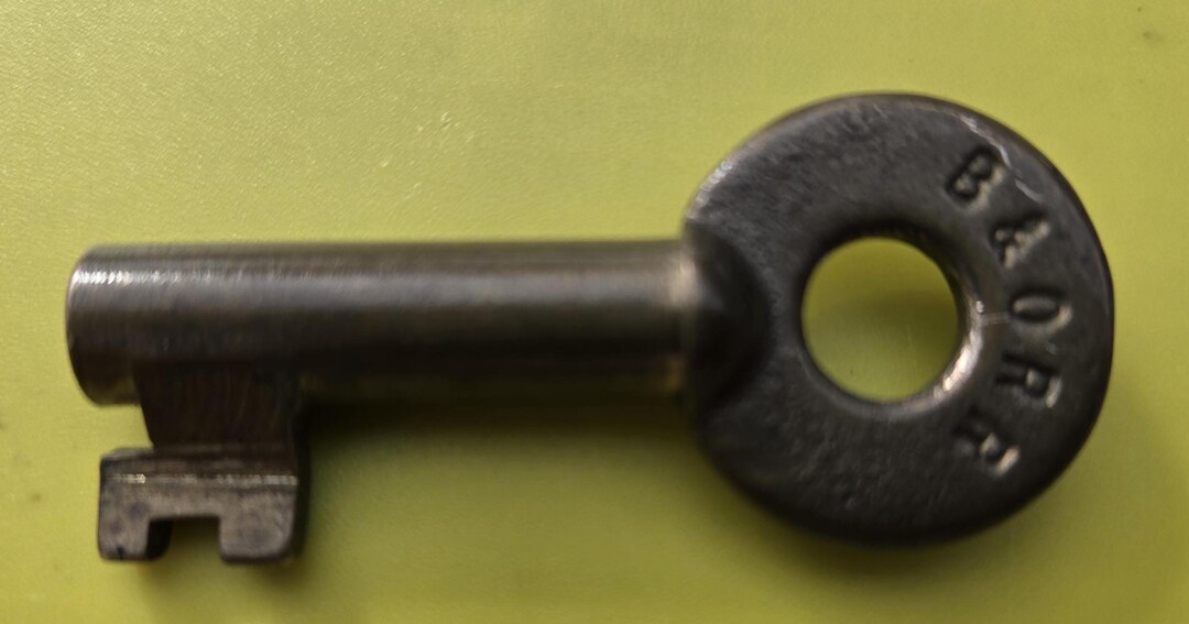 B&O Brass Hollow Barrel Railroad Key ~ Free S/H #BRIC - Etsy