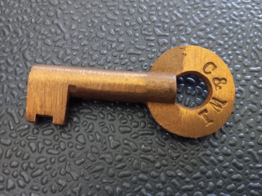 C&WI Brass Hollow Barrel Railroad Key ~ Free S/H #10 - Etsy