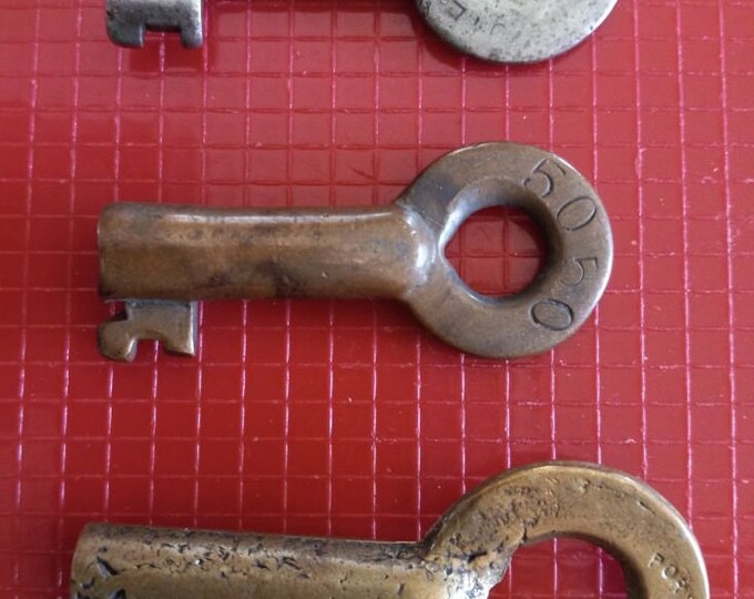 Lot of 3 Low Grade Railroad Keys ~ Free S/H #549 - Etsy