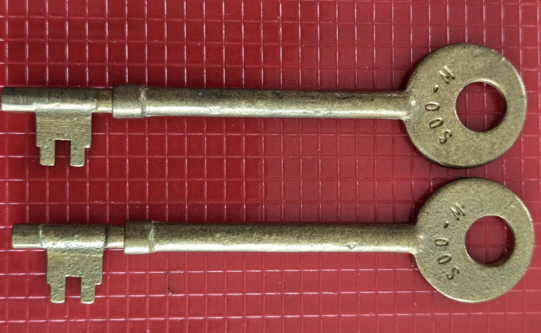 Lot of 2 SOO-M Railroad Caboose Keys ~ Free S/H #LU - Etsy