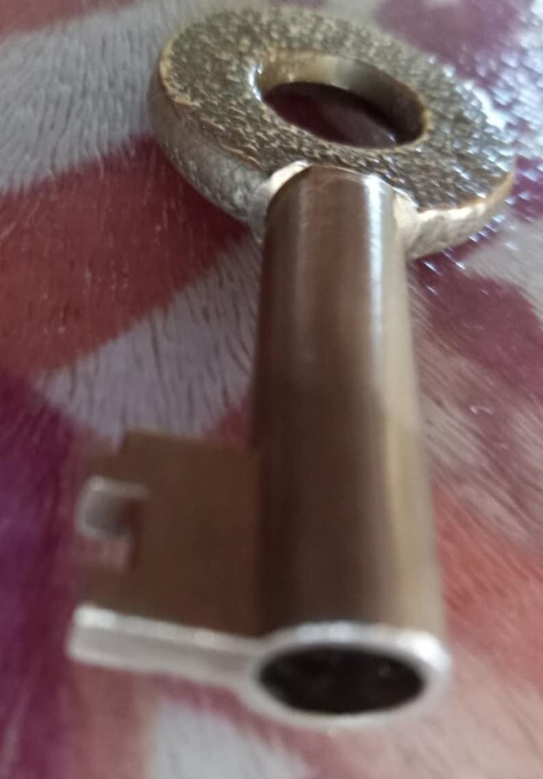 IHB Brass Hollow Barrel Railroad Key ~ Free S/H #E - Etsy