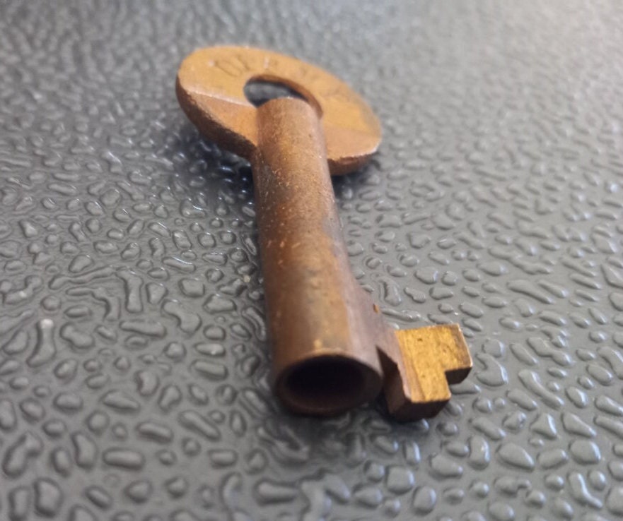 UP&MP Brass Hollow Barrel Railroad Key ~ Free S/H #10 - Etsy