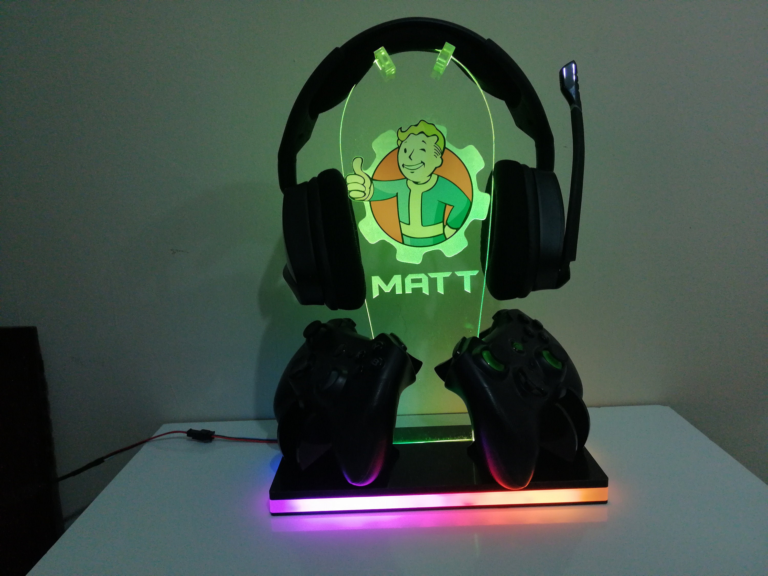 Headset and Controller Stand Customizable Gamer Accessory - Etsy