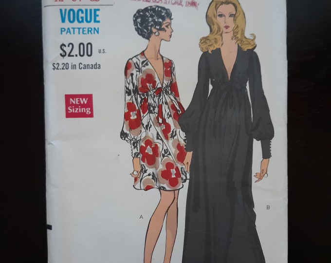 Vogue 7630 Vintage 1970s Sewing Pattern for Highwaisted, Plunge Neck ...