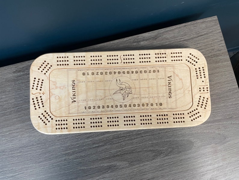 Custom Sports Team Cribbage Board: Engraved Maple, Oak, or Cherry - Etsy