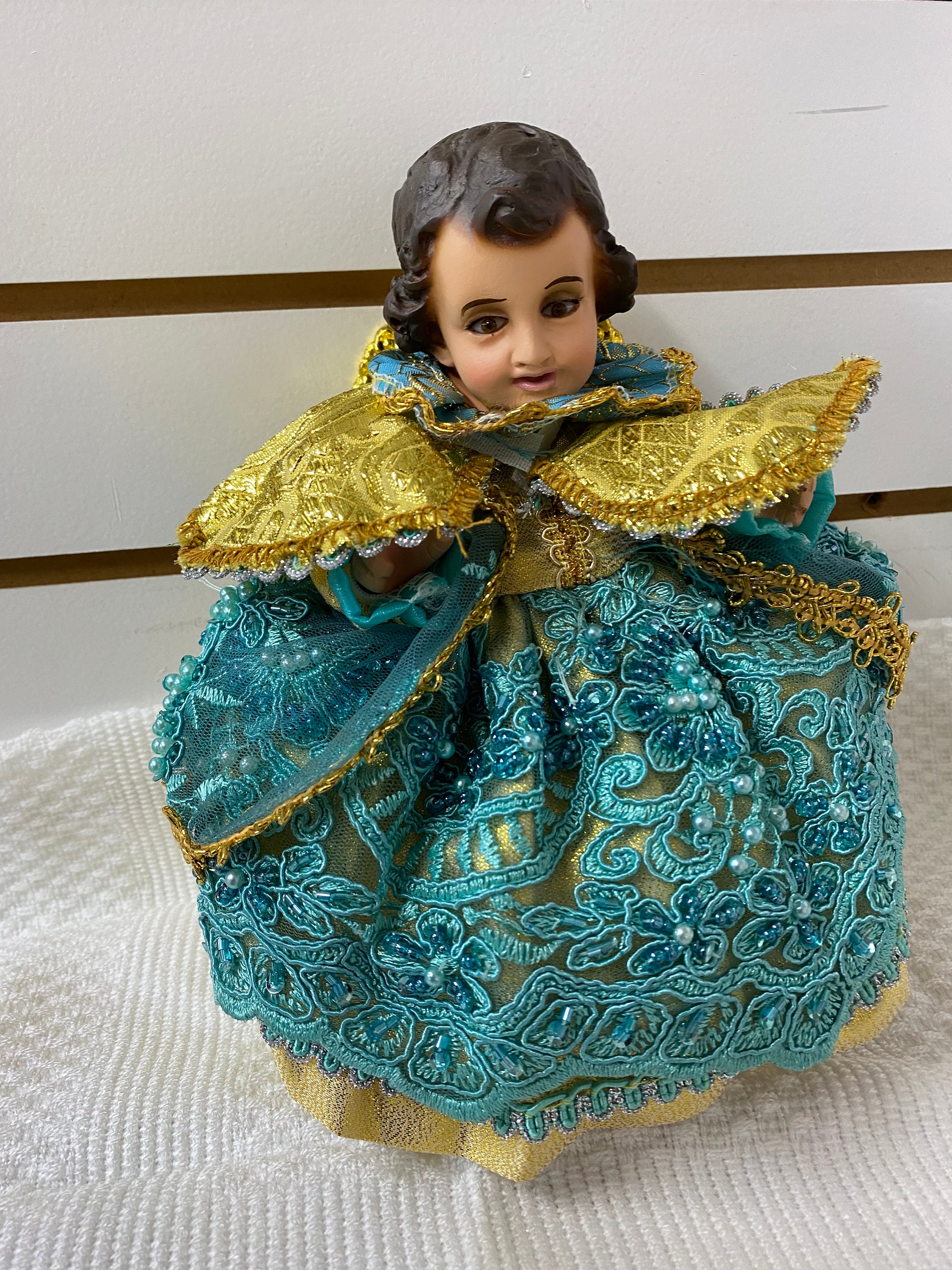 Ropon Gala Vestido Nino Dios Dorado Bordado a Mano Perlas Vestido Nino ...