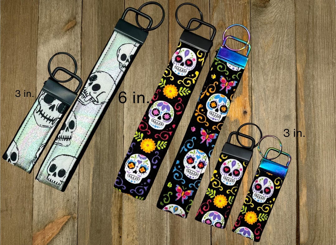 Skull Print Car Key Fob for House Keys, Wristlet Keychain, Keyring ...