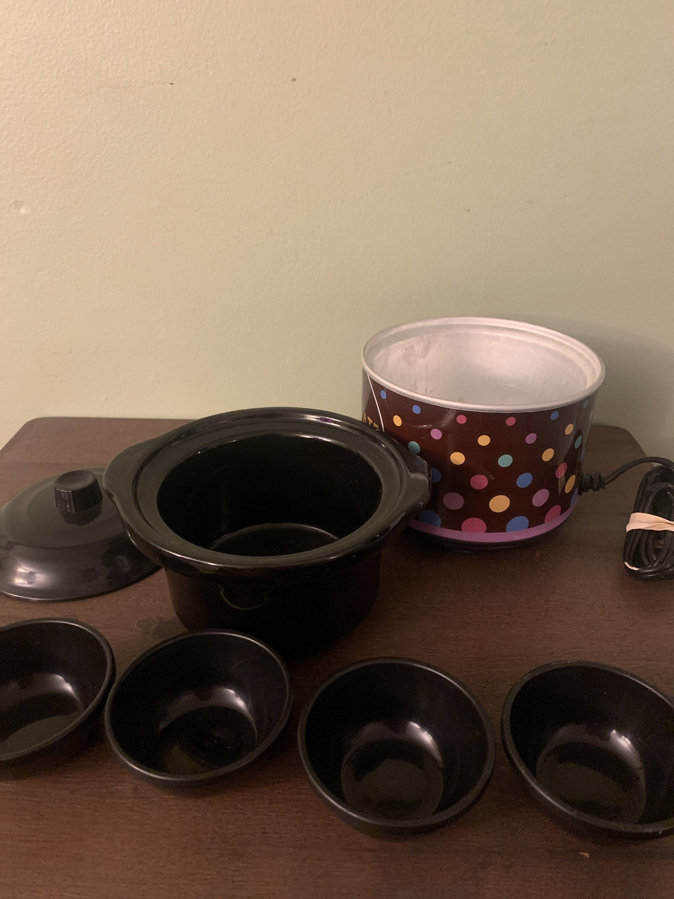 Chocolate Dipping Pot - at Home Chocolate and Cheese Fondue Set - Crock ...