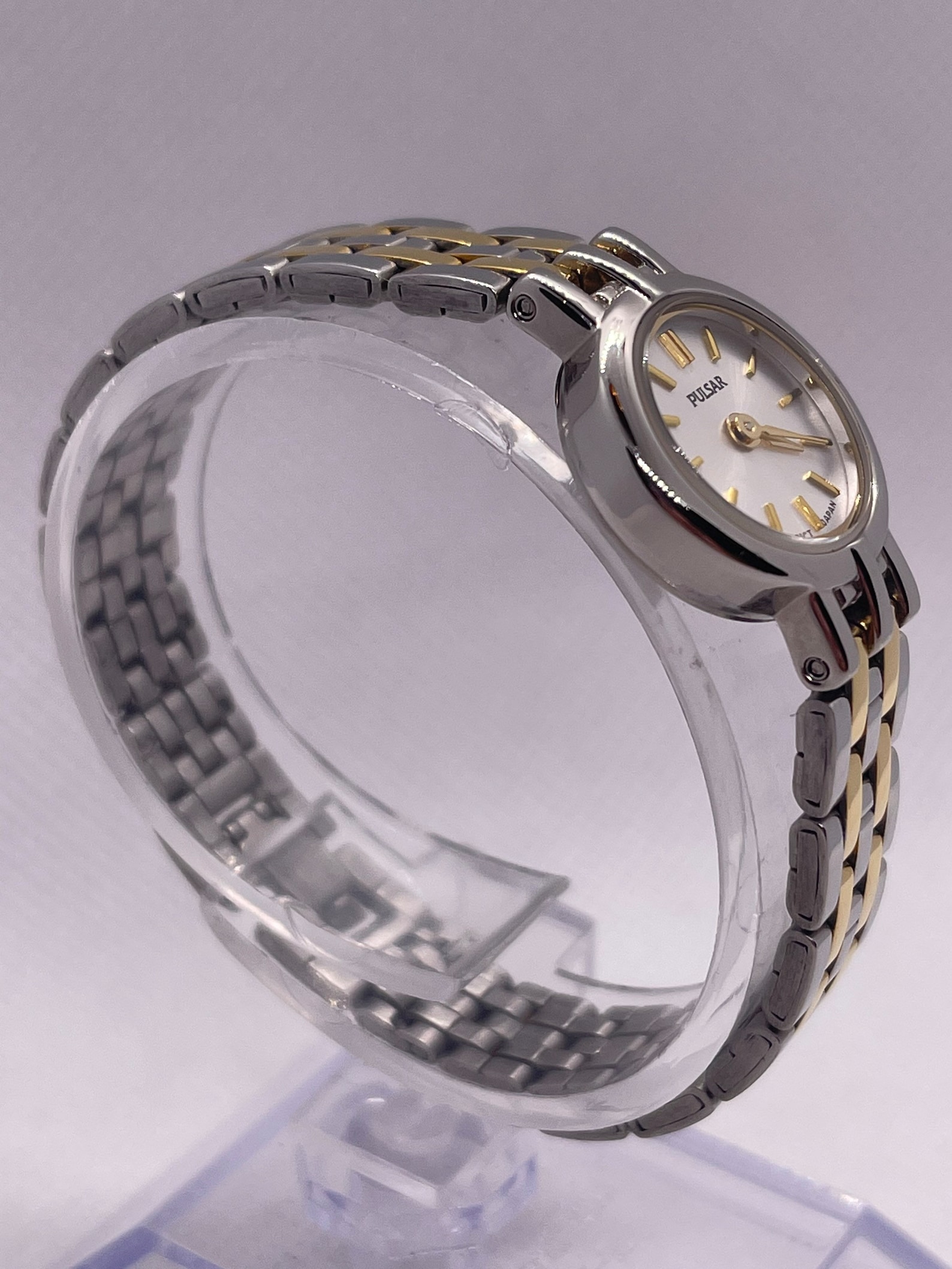 Vintage Pulsar Quartz Ladies Watch 18.4mm Wide and 25.1mm Lug - Etsy