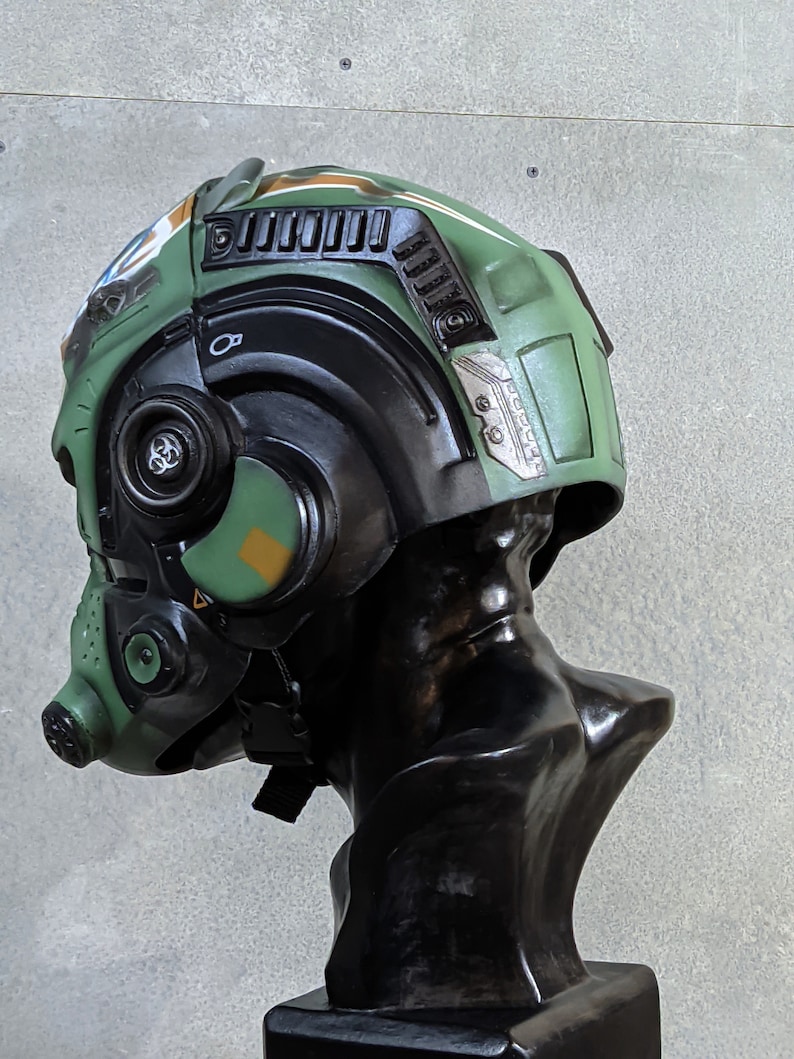 Titanfall 2 Pilot Helmet - Cosplay Helmet for Titanfall Costume ...